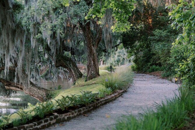 Magnolia Plantation Day Tour with Transportation - FAQs