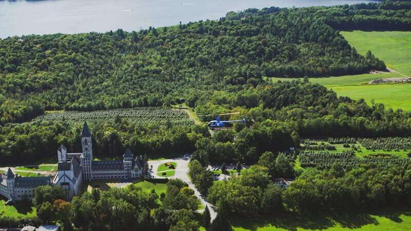 Magog : Guided Helicopter Tour - Discovering Magog from the Sky
