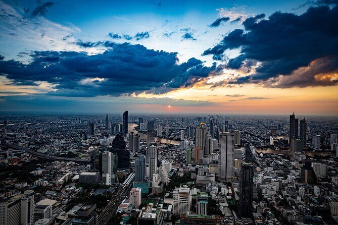 Mahanakhon Sky Walk Tour in Bangkok - Key Points