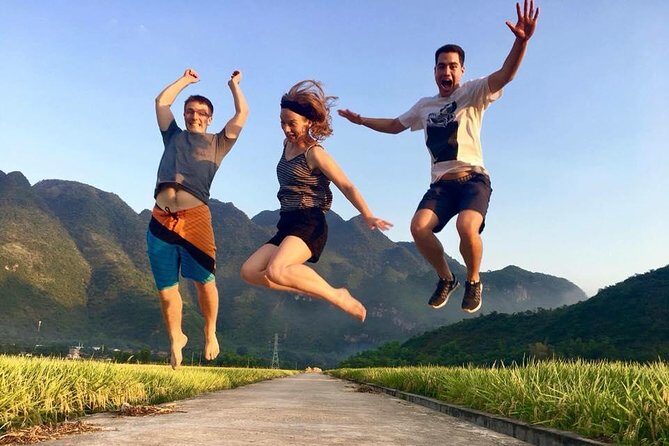 Mai Chau Getaway 1 Day from Hanoi - Small Group - Limousine bus - Who Should Consider This Tour?