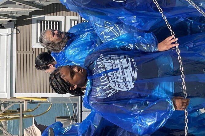 Maid of the Mist Walking History Tour & Boat Ride. - Group Size, Duration, and Practical Considerations