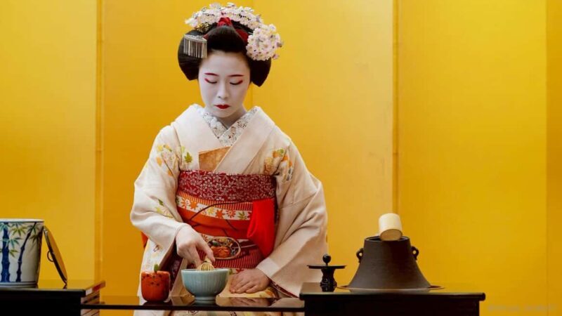 Maiko Dance and Tea Ceremony on a Noh Stage in Kyoto - Practical Details and Logistics