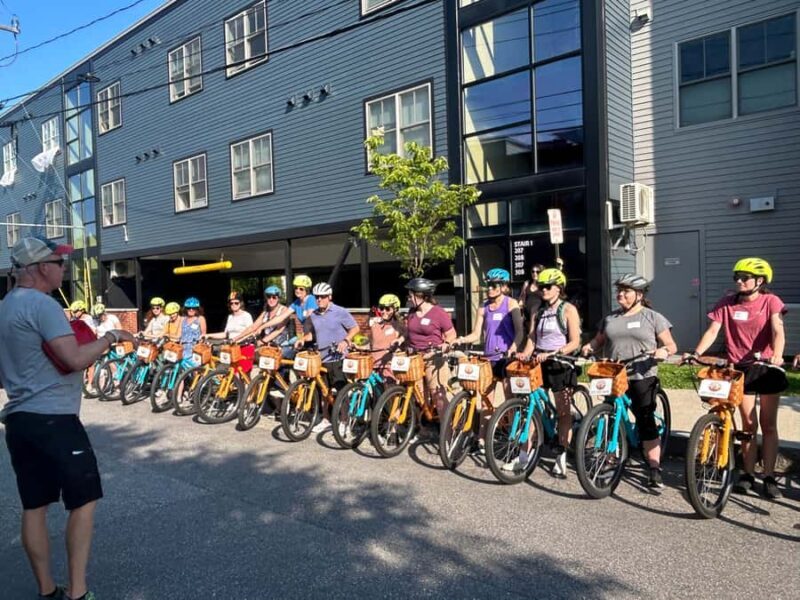 Maine Coastal Lighthouse:Two-hour bicycle tour - Who Will Love This Tour?