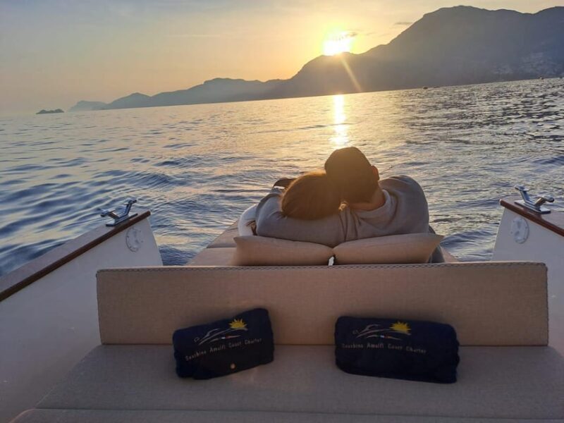 MAIORI: Boat Cruise at Sunset - Key Points
