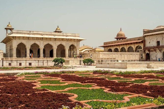 Majestic Golden Triangle With Varanasi - The Sum Up
