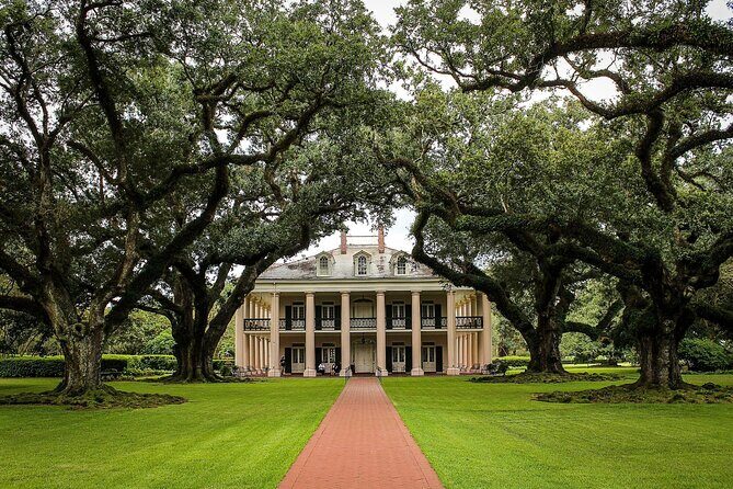 Majestic Oak Alley Plantation Tour - Starting Point: Your Hotel Pickup