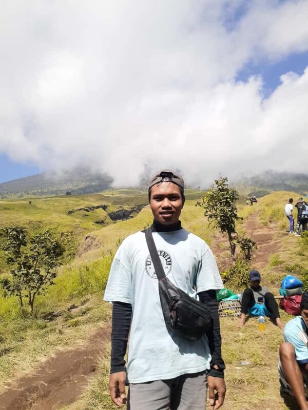 Majesty Mount Rinjani Summit 3,726M Lombok's Epick Adventure - Key Points