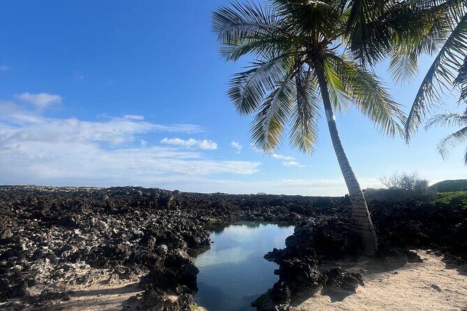 Makalawena Hike and Swim with Native Hawaiian - An In-Depth Look at the Experience