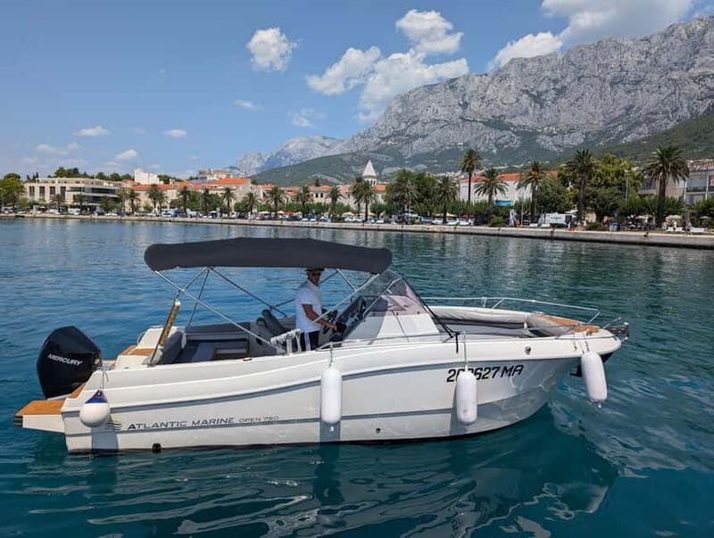 Makarska: Private Boat Tour 3 Islands - Jelsa and Its Charm
