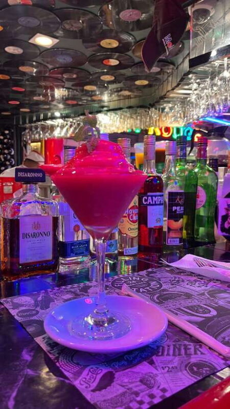 Makati Bar Crawl, GoGo Bar, Club, and Live Band - Key Points
