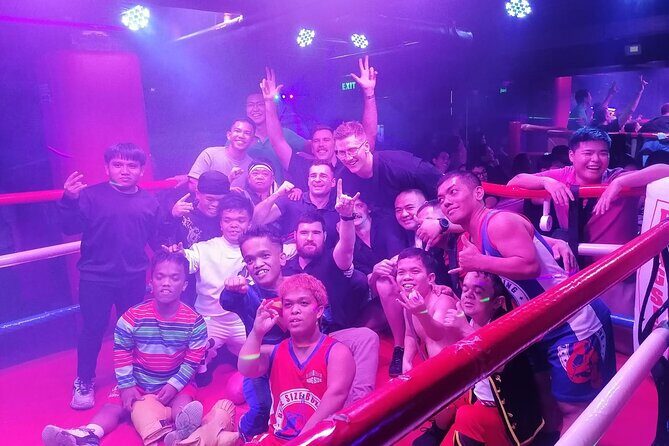 Makati : Pubcrawl Midget boxing rooftop music and gogo clubs - Key Points