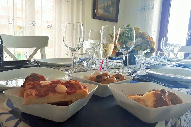 Make Neapolitan Pizza With A View Of Naples - Who Will Enjoy This Experience?