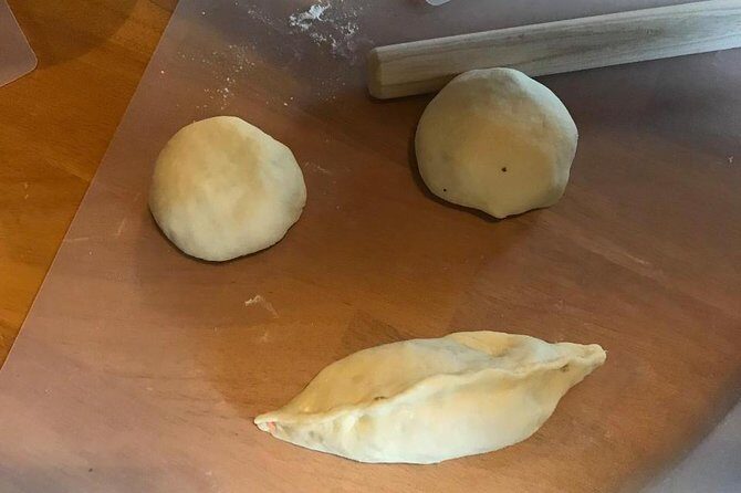 Make Piroshki in Hakodate and Visit Hidden Spots While Baking - The Cooking Experience: What You Can Expect