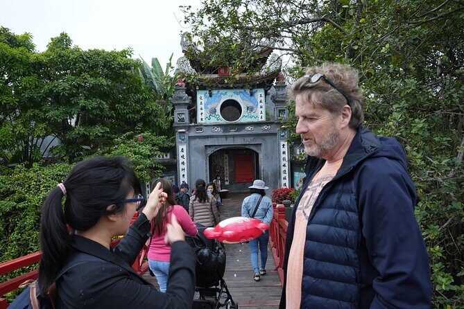 Make your first day in Vietnam easier - Why Choose This Tour?