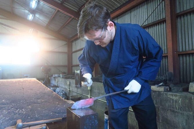 Make your own kitchen knife with a master blacksmith in Shimanto - Key Points