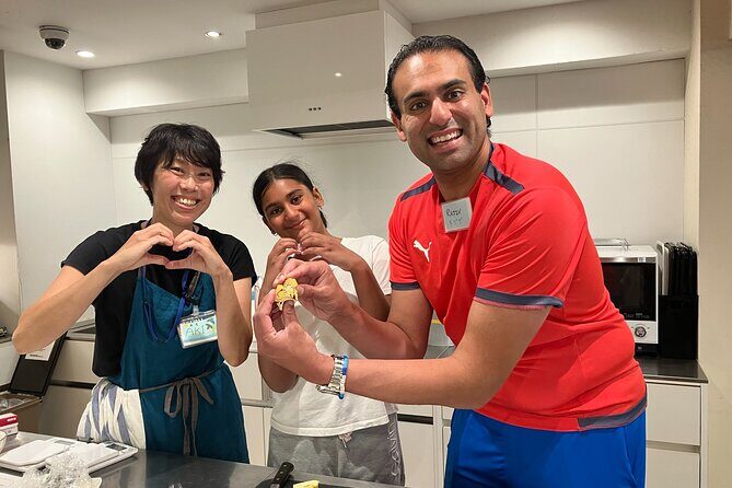 Making a bento box with cute character look in Japan - Who This Tour Is Best For