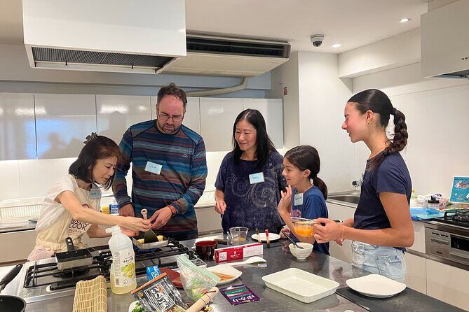 Making a bento box with cute character look in Japan - FAQ