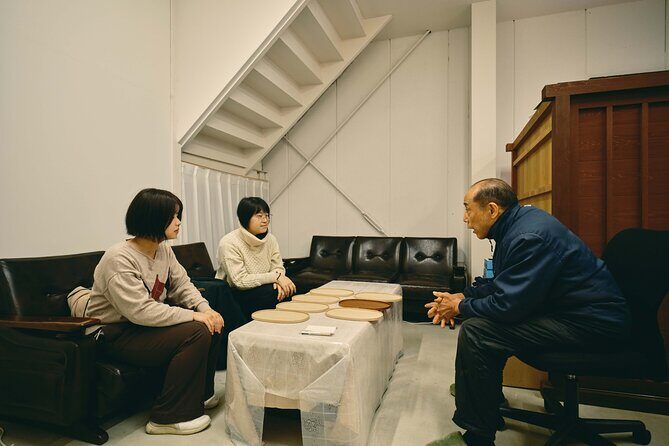 Making of Echizen Lacquerware and Tray Lacquering Experience - A Detailed Look at the Experience