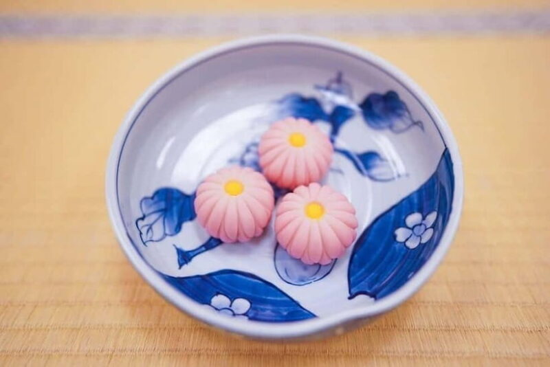 Making Wagashi (Japanese sweets) at Tokyos Koboji Temple - Key Points