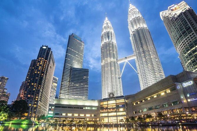 Malacca Hotels to Kuala Lumpur Hotels (one-way) - Who Should Consider This Service?