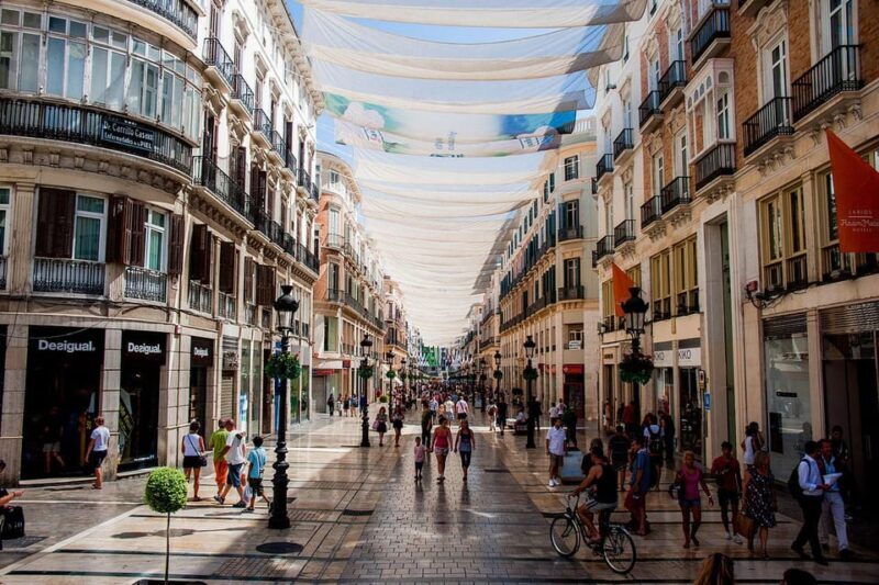 Málaga: Alcazaba and Historical City Center Private tour - Walking Through the Historic Streets