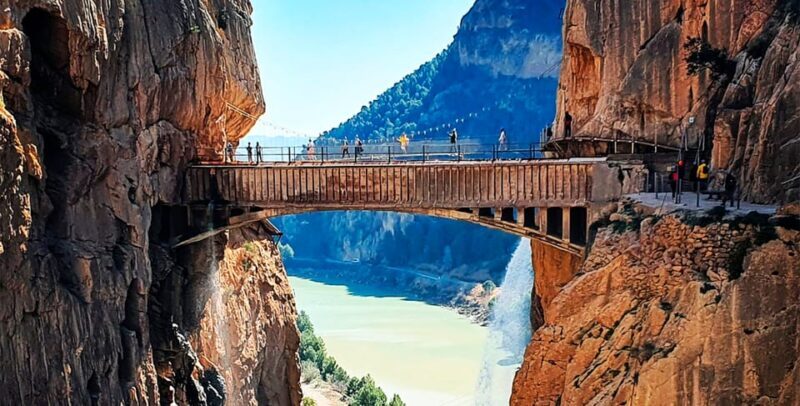Málaga: Caminito del Rey Guided Tour with Transportation - What Makes This Tour Stand Out?