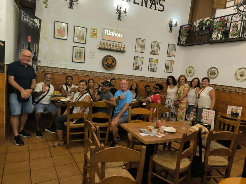 Málaga: City Highlights and Tapas Tasting Tour - Key Points