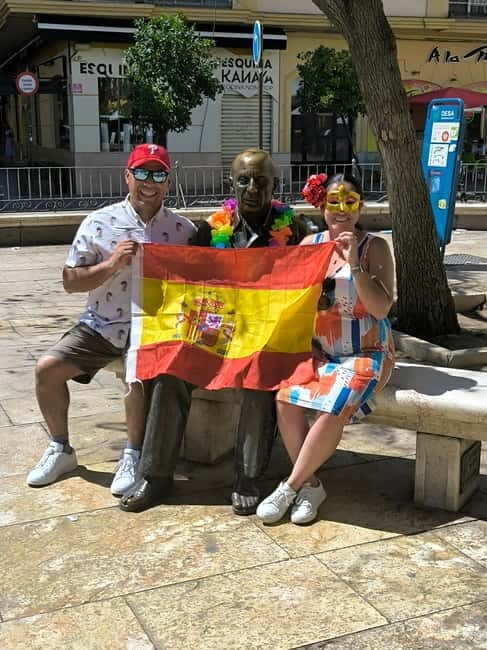 Málaga: City Highlights and Tapas Tasting Tour - Potential Drawbacks or Considerations