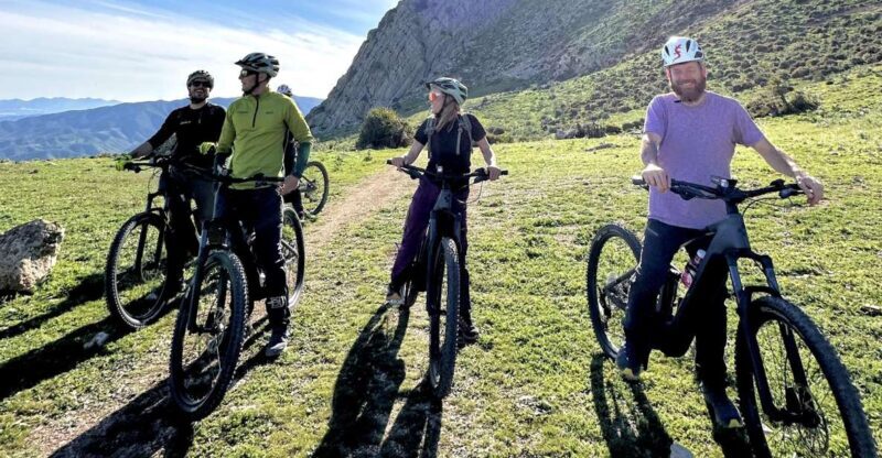 Málaga: "El Chorro" E-bike guided tour 2h (13km) - Málaga: "El Chorro" E-bike Guided Tour 2h (13 km)