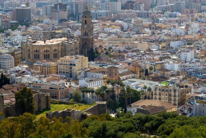 Malaga: Express Walk with a Local in 60 minutes - FAQ
