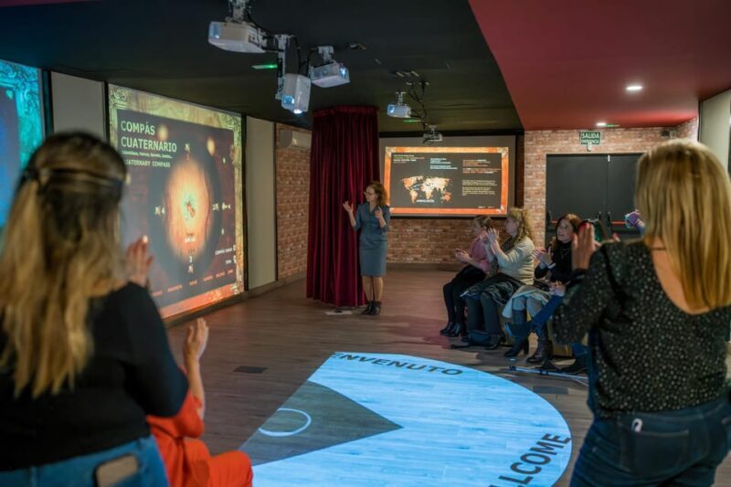 Málaga: Flamenco Course 4pm + 1-Hour Show, 3 Tapas and Drink - Who Will Enjoy This?