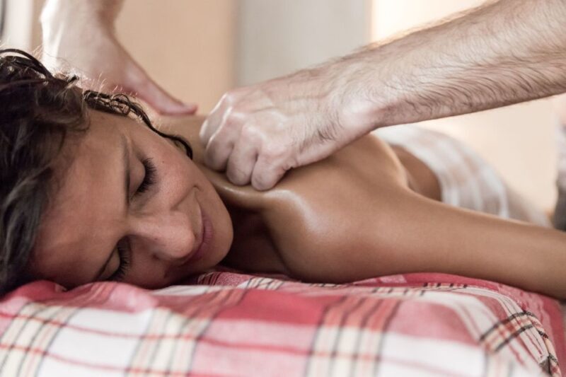 Malaga: Hammam Al Ándalus Entry Ticket with Massage - An Authentic Slice of Andalusian Culture