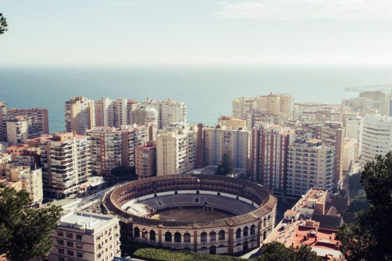 Málaga: Highlights, Old Town & Viewpoint Walking Tour - A Closer Look at the Tour Experience