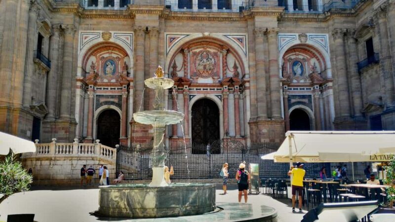 Malaga: Historic Center Tour with an Art History Expert - The Itinerary Breakdown: What You’ll Really Experience