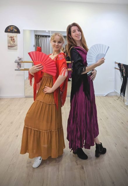 Málaga: Learn to dance flamenco rumba in 45 minutes - Overview of Málaga’s Flamenco Rumba Class