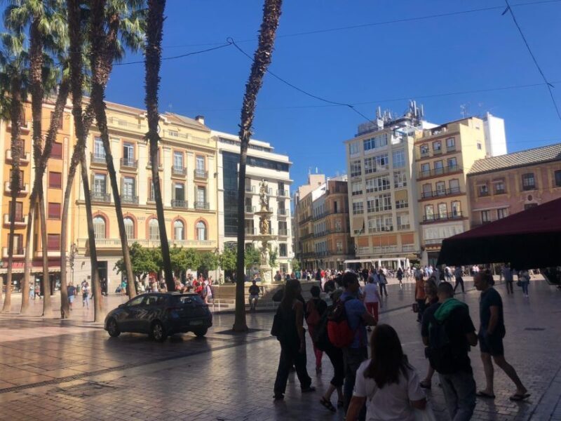 Malaga: Premium Guided Bike Tour - Summary of Who Should Consider This Tour