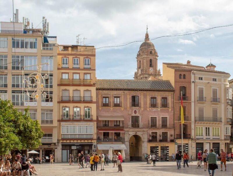 Málaga: Private guided walking tour in the historic center - Introduction
