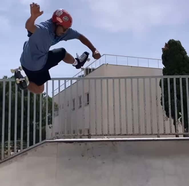 Malaga: Private Roller Skating Class or City Tour on Skates - Key Points