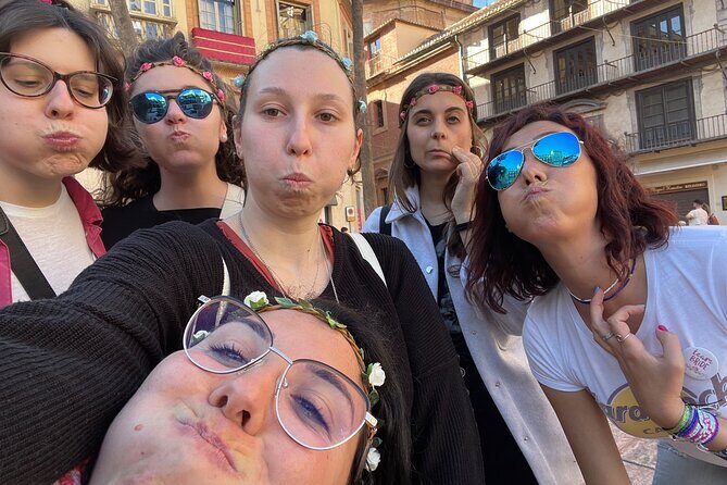 Malaga Scavenger Hunt and Sights Self-Guided Tour - What the Reviews Tell Us
