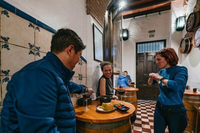 Málaga: Traditional Andalusian Tapas and Wine Tour - How Does the Tour Provide Value?