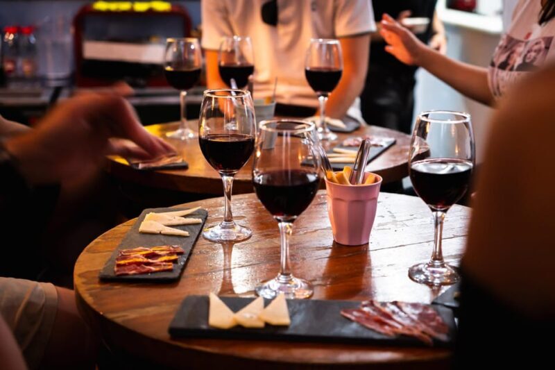 Malaga: Wine and Tapas Tour with Tastings and Drinks - Potential Considerations