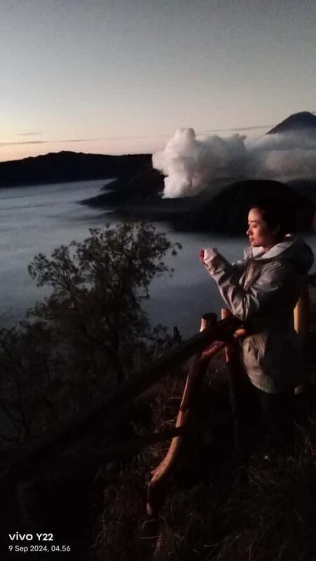 Malang: Bromo Sunrise & Jodipan Colorful Village Tour - Key Points