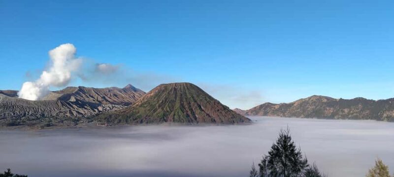 Malang : explore Bromo sunrise - A Detailed Look at the Experience