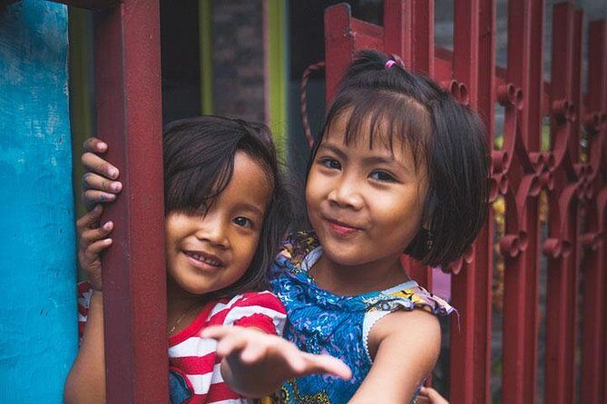Malang local life kampong walking tour - city highlights in between // 4 - 6 hrs - Exploring Malang with the Local Life Kampong Walking Tour
