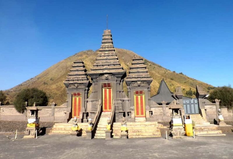 Malang: Mount Bromo Sunrise Tour with Jeep Ride - Key Points