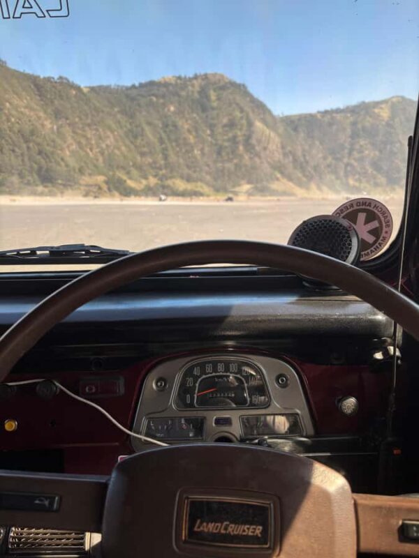 Malang: Private 4WD Jeep Tour to Batu Bengkung Beach - An Authentic Day on Malang’s Southern Coast