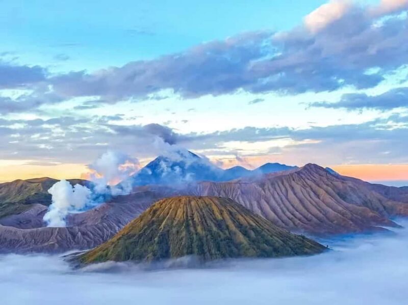 Malang: Tumpak Sewu, Gua Tetes Waterfall & Bromo Tour - Transportation and Group Size