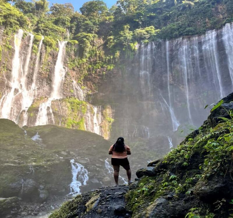 Malang: Tumpak Sewu Waterfall & Goa Tetes Guided Tour - Key Points