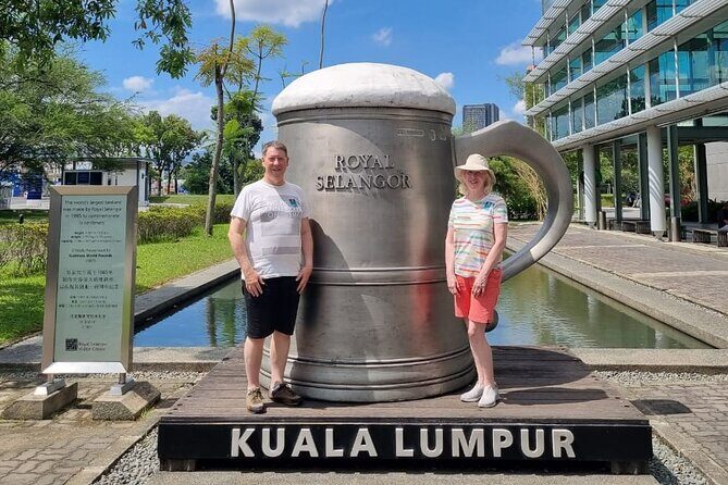 MALAYSIAN CULTURE, TRADITION and NATURE TOUR (All in One Day) - A Complete Guide to the Malaysian Culture, Tradition, and Nature Tour