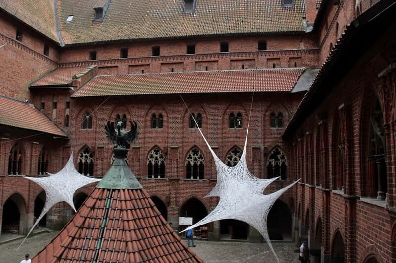 MALBORK: Castle of the Teutonic Oder from Warsaw - private - Authentic Medieval Food Experience